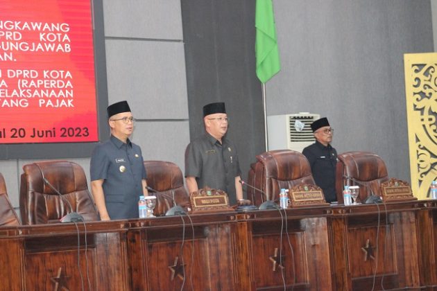 Raperda Inisiatif DPRD, Pj Wako Sampaikan Pemandangan Umum - Media Center Kota Singkawang
